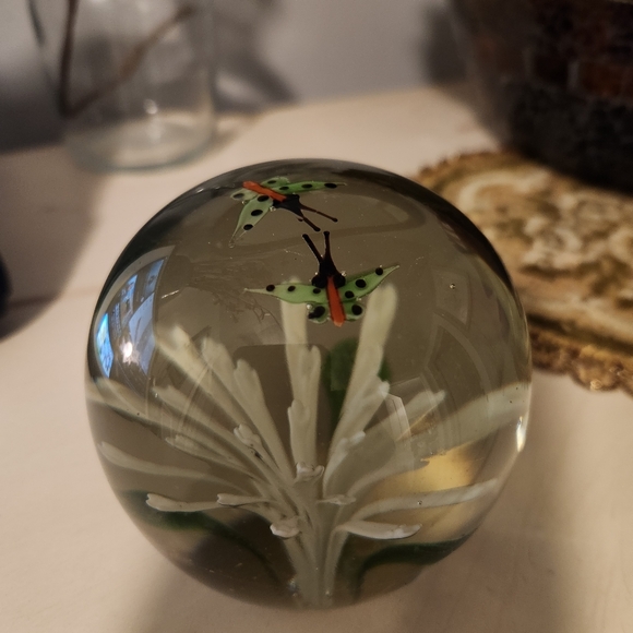Art | Vintage Paperweight Green Butterflies And White Flowers Glass ...